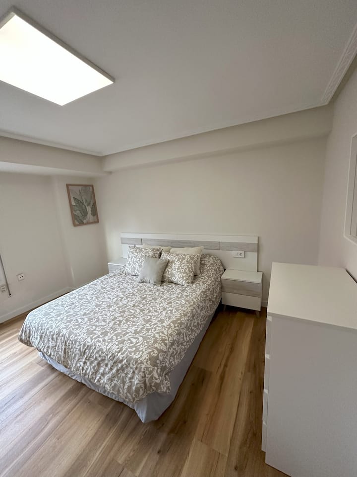 Piso En El Centro De Gijón Vut5062as - Gijón