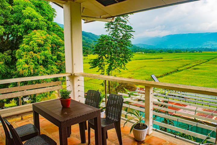 Humble House In Fish Farm - 