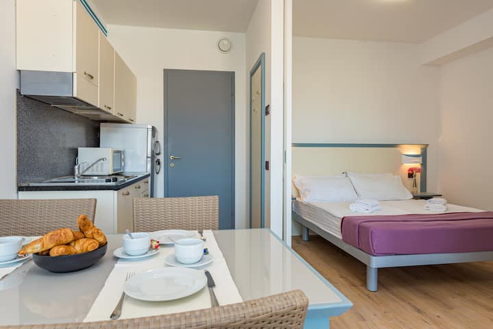 Apartment For 6 Persons, With Balcony - Banjole