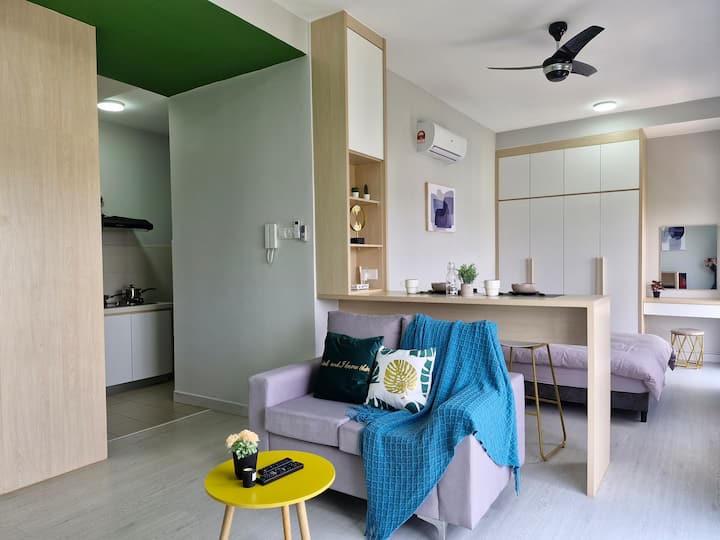 Taman Equine Lovely Studio#aeon#upm#tv Box#carpark - Serdang