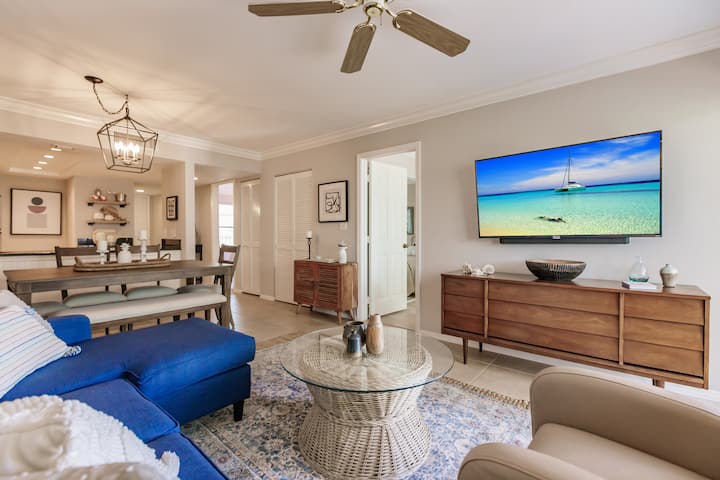 Park Shore Resort-top Floor Bldgc #221*peaceful* - Public Beach, Naples