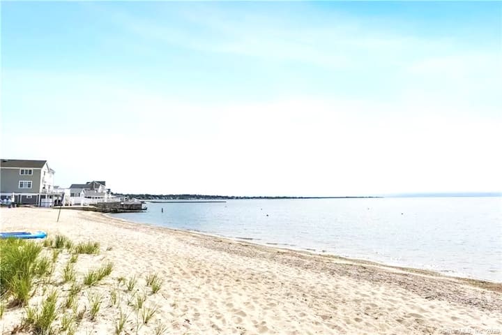 Oceanside Home Steps To Private Beach! - Old Saybrook, CT