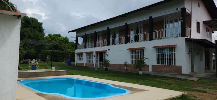 Gacela, Un Lugar De Descanso - Rivera