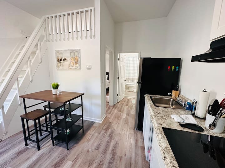 Tiny Home. The Turtle 3 - Ocean Isle Beach, NC