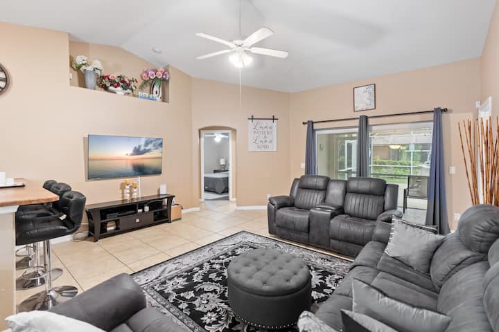Anastasia Inn - North Port, FL