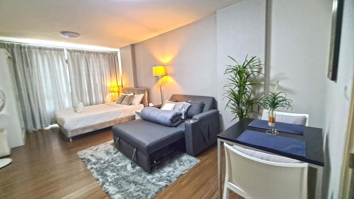 Sea View Studio With Sofa Bed - Hua Hin