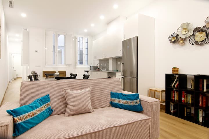Apartamento 5 Pax Canalejas - Madrid