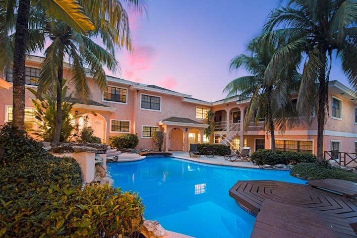 Escape To Paradise - Nassau