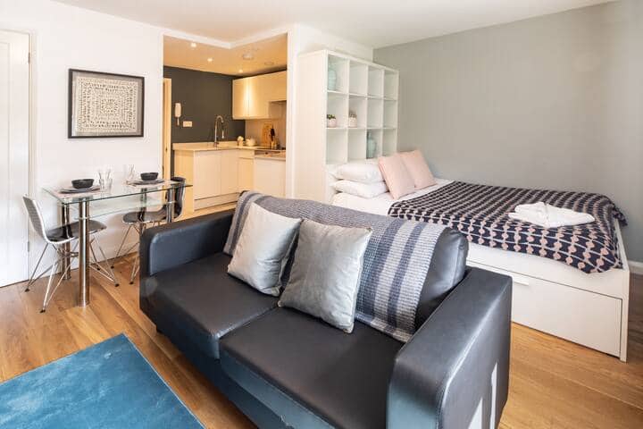 Alison Court - Double Studio - Bristol