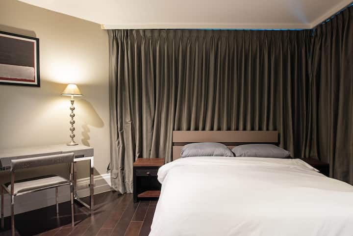 Peaceful 2br Cbd Sathorn Luxury Residence - Bangkok