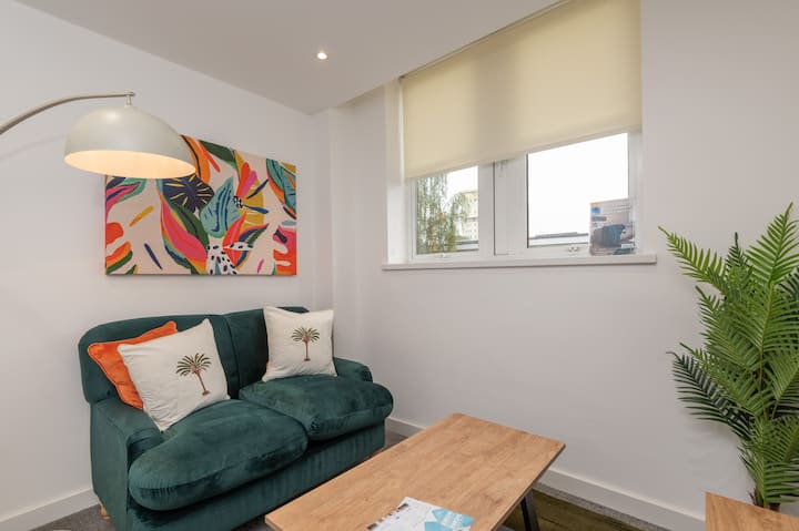 Thornhill House By Guestz - Wakefield