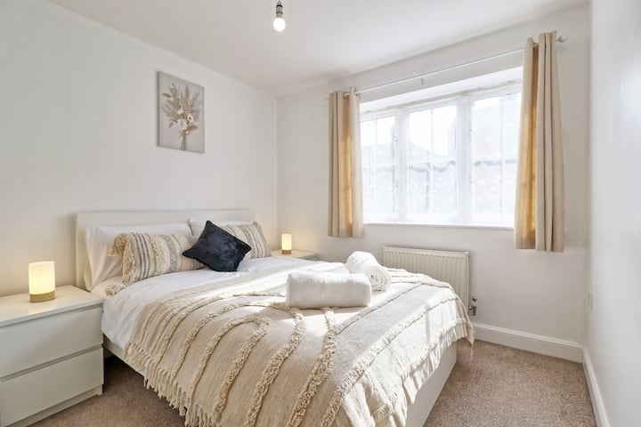 Comfy House Iii - Manchester