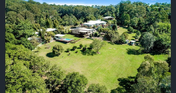 Coastal Country Estate - Nambour
