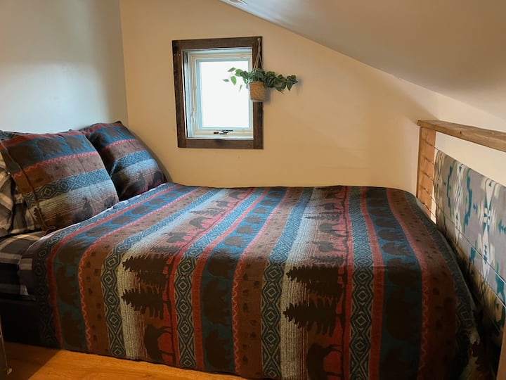 Cozy Stanley Hideaway In Best Downtown Location - Stanley, ID