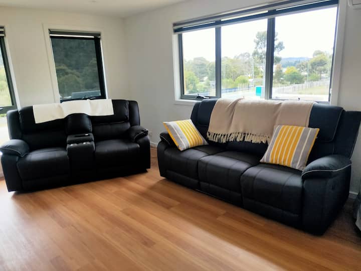 Retreat On Russell Street - Triabunna