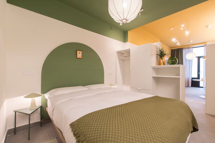 Urban Elegance: Stylish Stay, Prime Location - Madrid