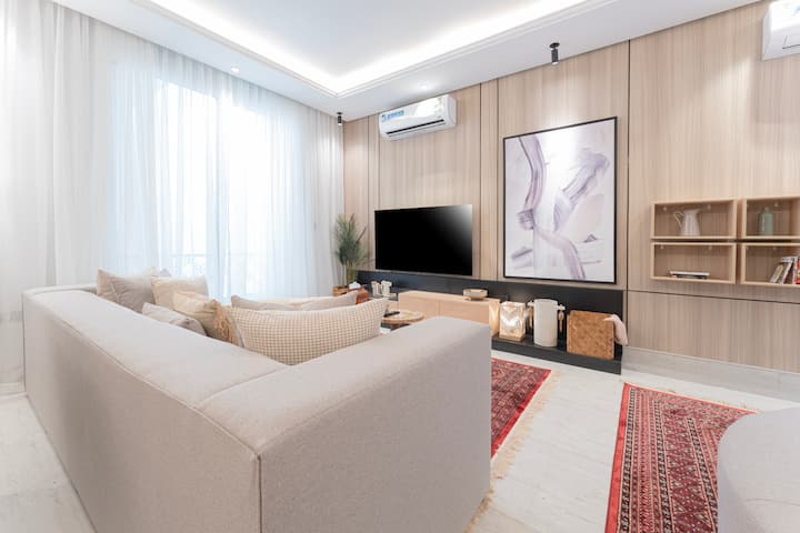 Luxurious & Cozy 4-bedrooms Apartment - Riyadh