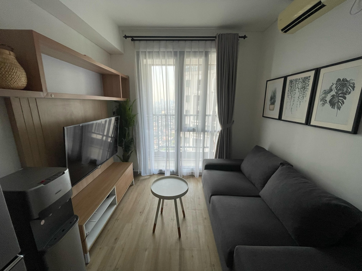 Scandi Furnished 2BR City Center Apt. Royal Olive - Apartments for Rent ...