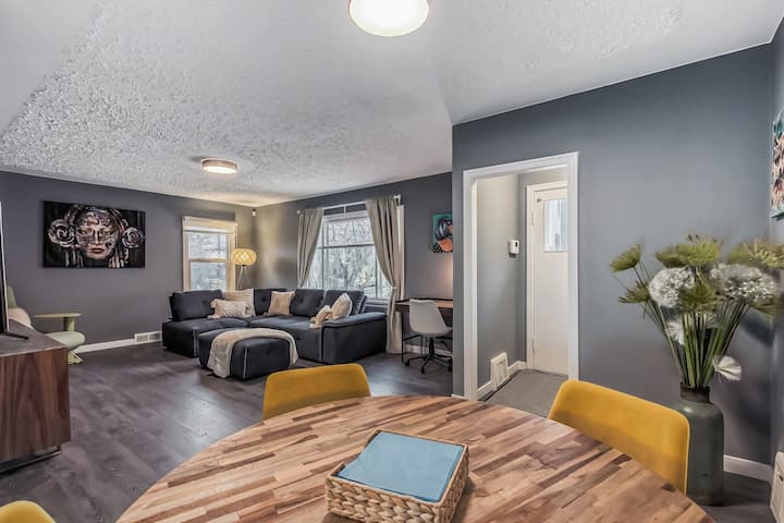 Retro Chic Timeless Mid-century - Calgary