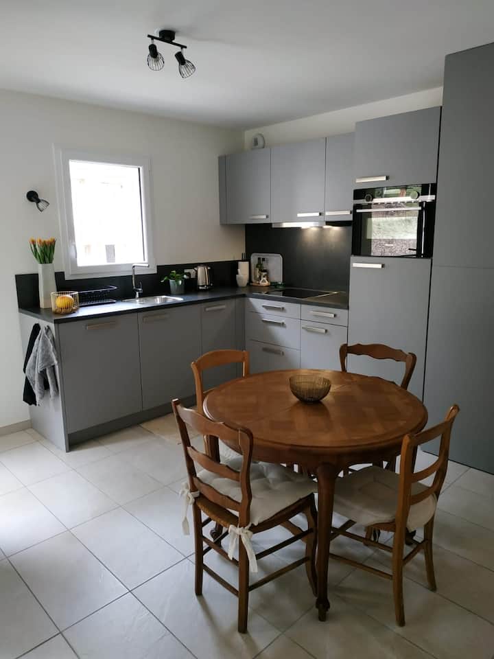 Joli T2 50m² Neuf - 5min Télécabine / Thermes - Brides-les-Bains