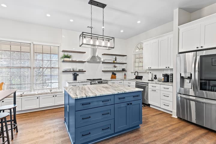 Luxury Intown-atl Spacious Oasis (6 Rms; 10 Bds) - Atlanta, GA