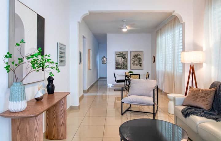 Hidden Gem Steps To Beach - San Juan