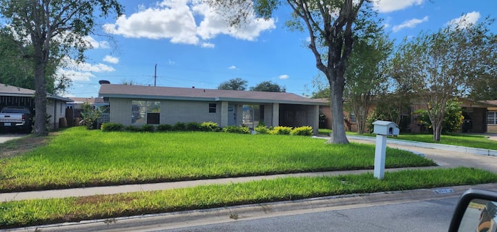 Charming Home In Mcallen, Tx - McAllen, TX