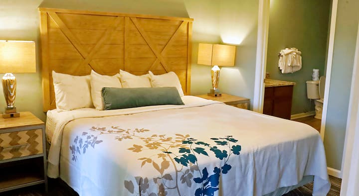 Woodstone 1 Bedroom Luxury Mountain Side Villa A - Massanutten, VA