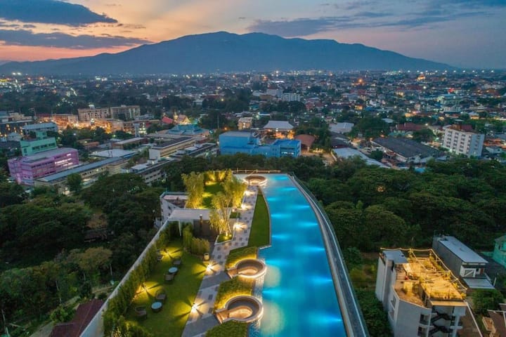 Stunning Condo At Astra Skyriver - Chiang Mai