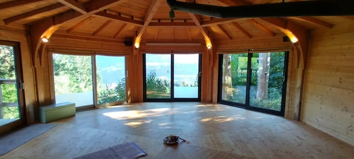 Group / Retreat Space (Not For Sleeping!) - La Roche