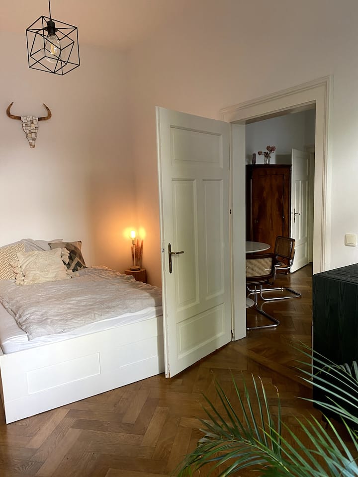 Gemütliche Altbauwohnung M. Balkon - Munique