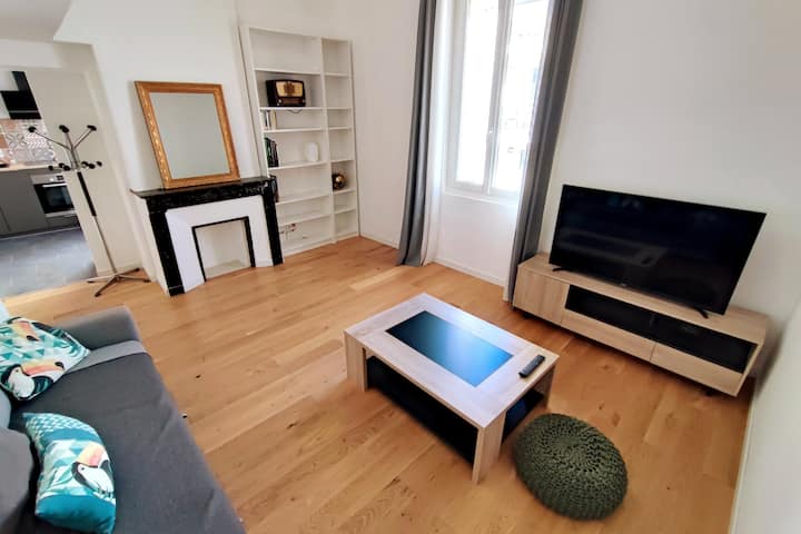 Duplex T4 Hyper Centre Terrasse - ibis Montpellier Centre Polygone