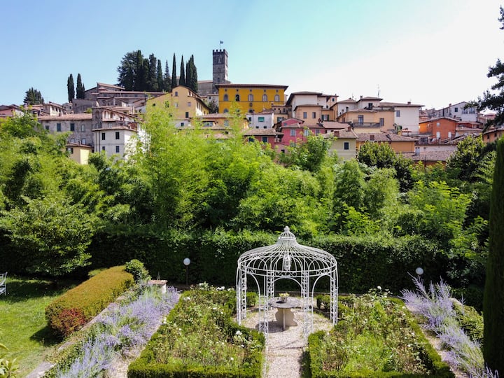 * Villa Fiorentina - Private Oasis In Barga Town - Abetone