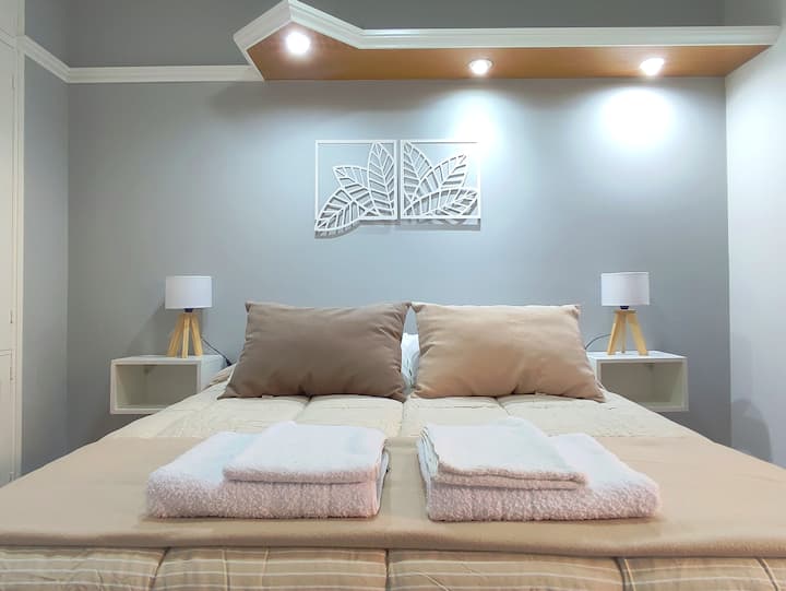 Tranquilo Dpto En Ciudad: 3 Hab. - Mendoza