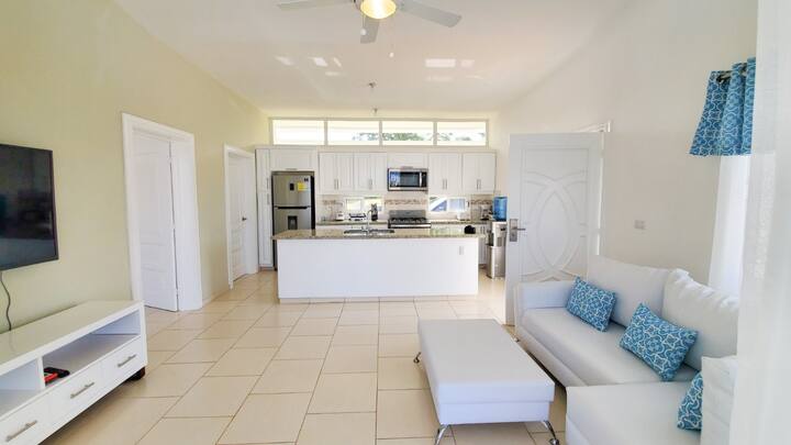 A/c Living Room | Luxury | 3 En-suite Bathrooms. - Sosúa