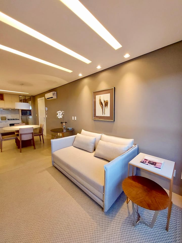 Flat Alto Luxo: Colchão Simmons E Móveis Assinados - Campo Grande