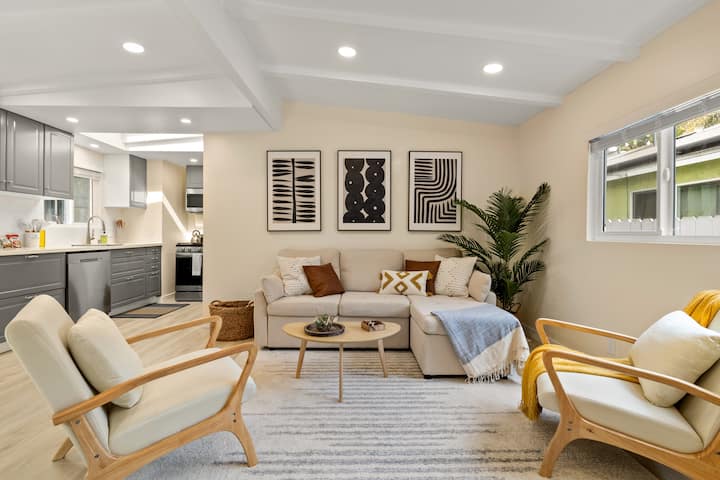 Charming Zen Venice Beach 3br Home W/patio & W/d - Culver City, CA