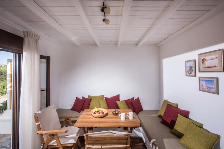 Little Seaside Villa In Hersonissos - Hersonissos