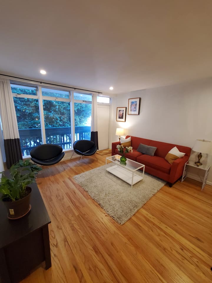 North Beach Little Italy Top Floor 1 Bd - San Francisco, CA