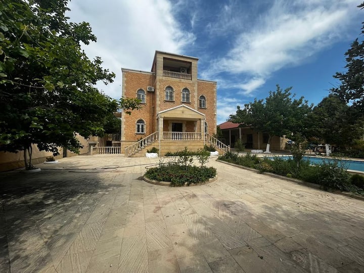 Private Villa For 5-10 Guests - Baku