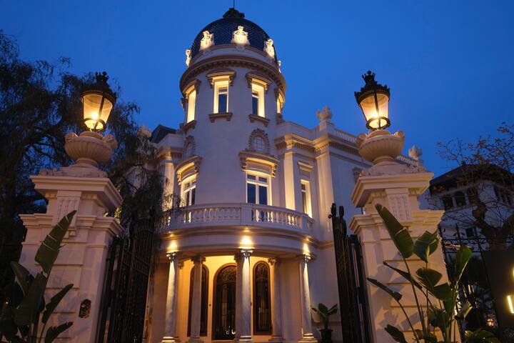 Penthouse In 1914 Palace - Rubí