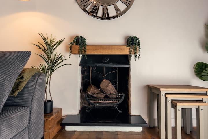 Cosy Hillside Cottage - Cotswolds