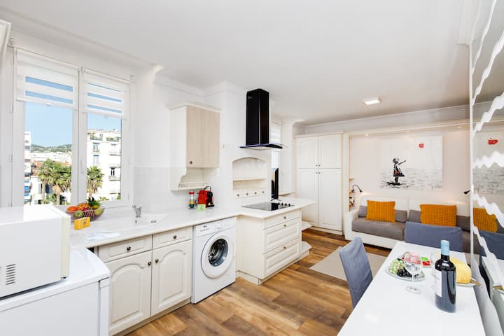 Dolce Vita Yourhosthelper - Cannes