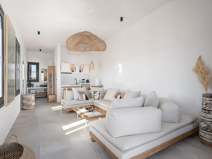 Athina Milos Suites: Sarakiniko Smart Suite - Milos