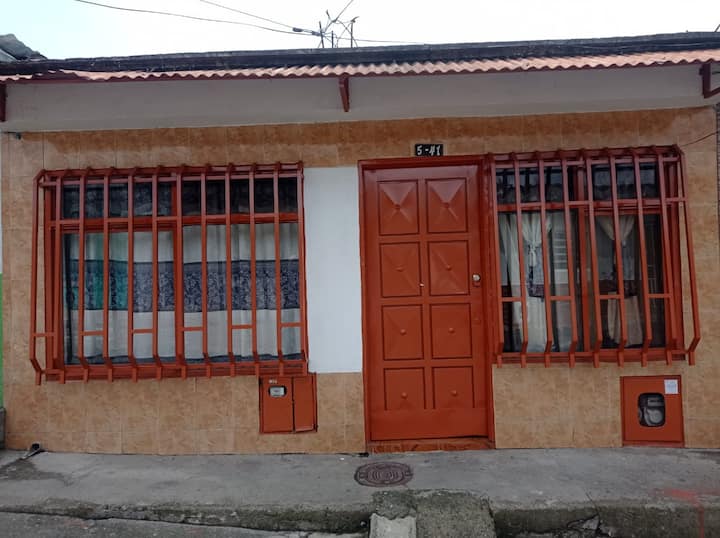 Casaflora Casa De Alojamiento - Filandia