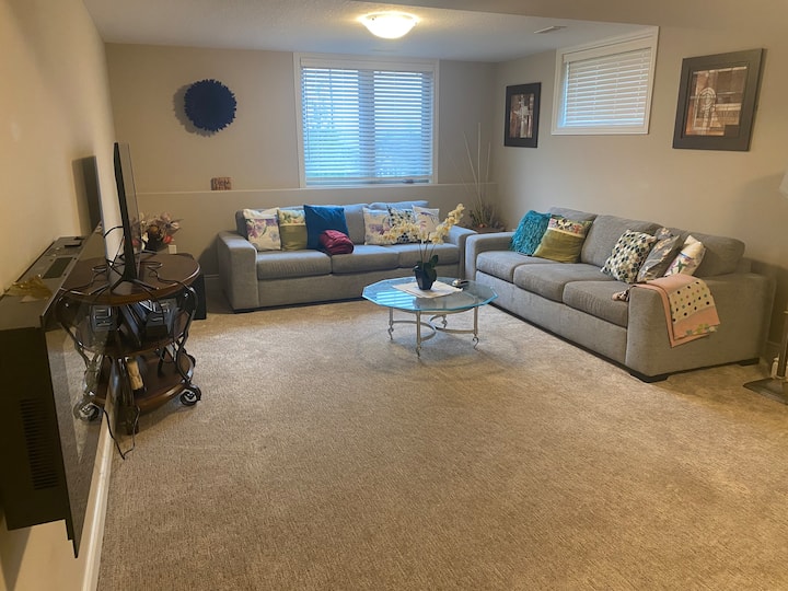 Lovely 1-bedroom In Minnow Lake! - Gran Sudbury