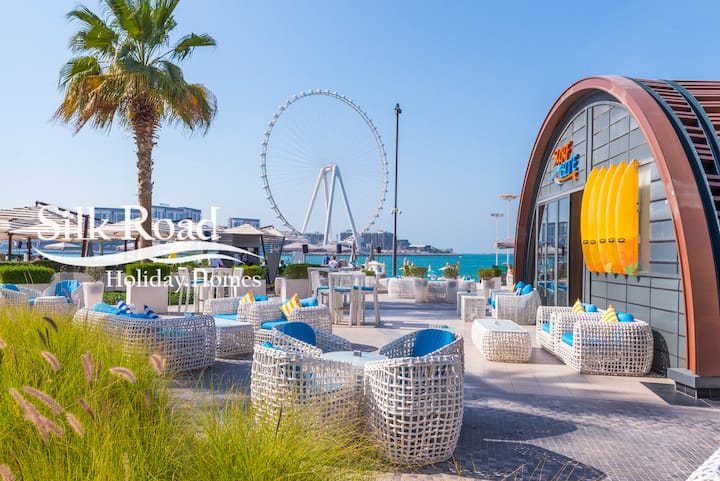 #S1 Beachfront 4br | Spacious Stay With Comfy Beds - Dubai