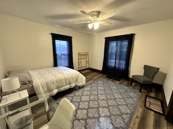 Furnished Private Room In Madisn - Wisconsin