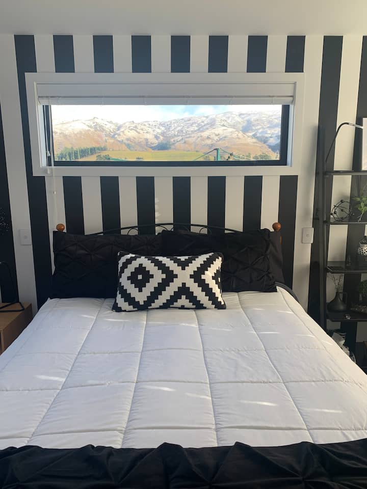 "Hub" Of Central Otago - Cromwell