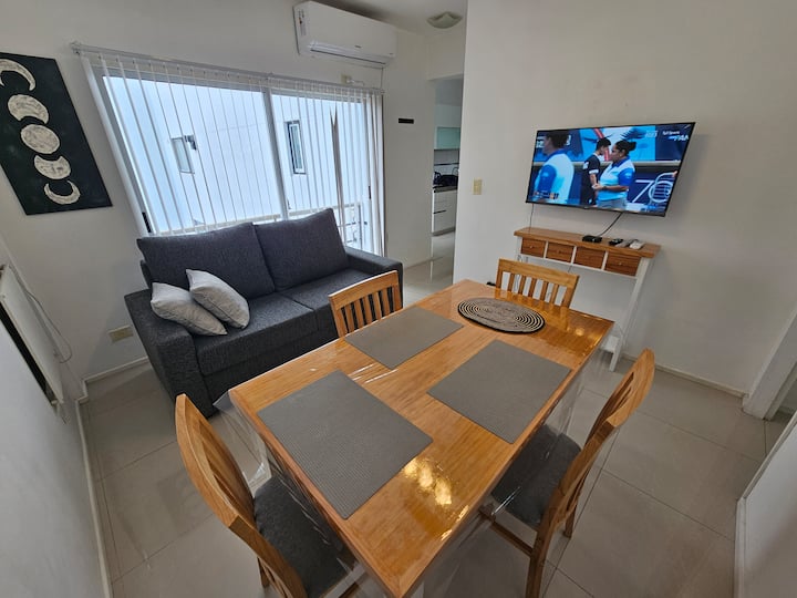 Dos Ambientes Luminoso C/ Cochera @ Monserrat - Buenos Aires